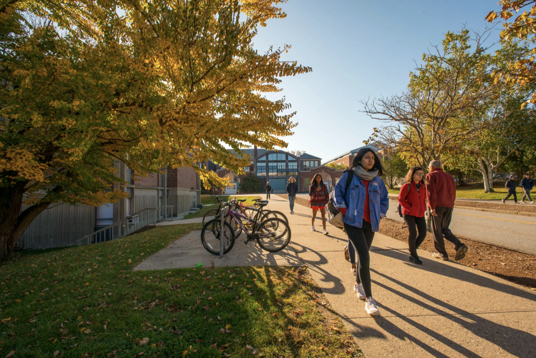 UConn ECE Community Reviews | UConn Early College Experience